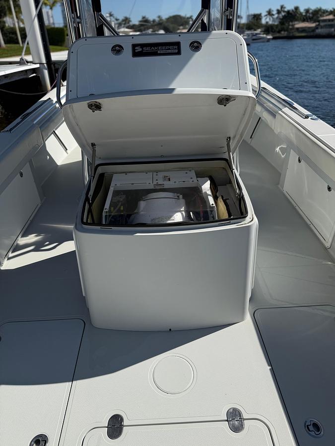 2018 Bluewater Center Console for Sale in FL | Global Yacht Exchange