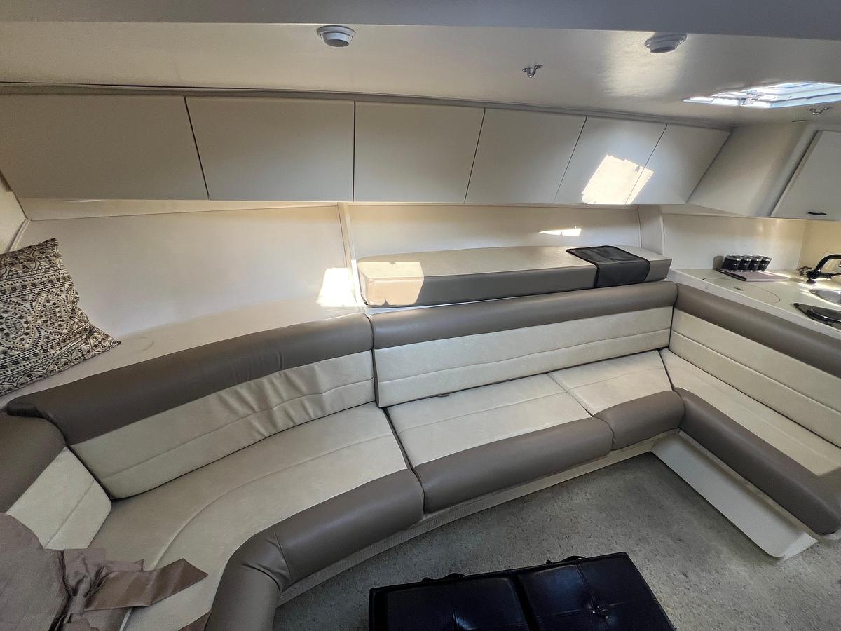 1990 Trojan 11 Meter Express for Sale in FL | Global Yacht Exchange