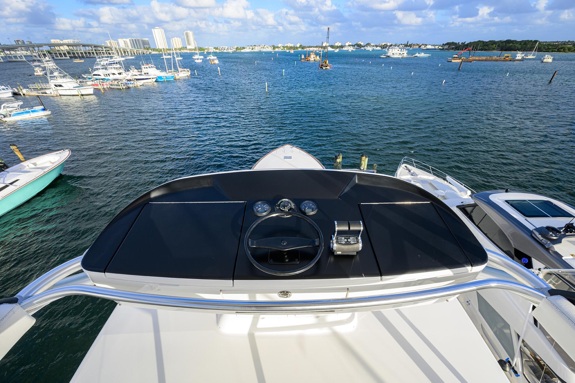 2020 VIKING 92 ENCLOSED BRIDGE for Sale in FL | Global Yacht Exchange
