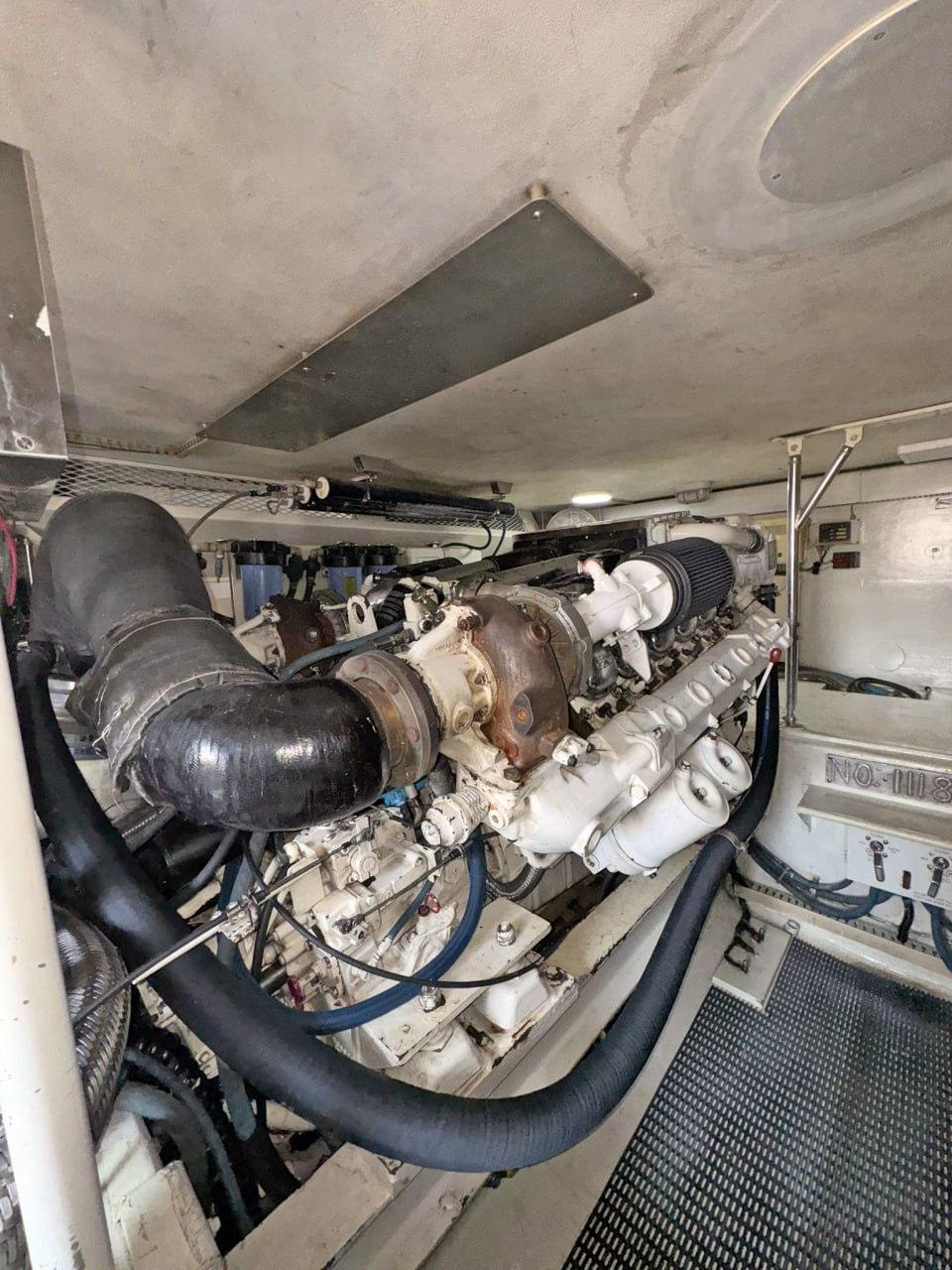 1998 Viking 58 Convertible for Sale in Venezuela | Global Yacht Exchange