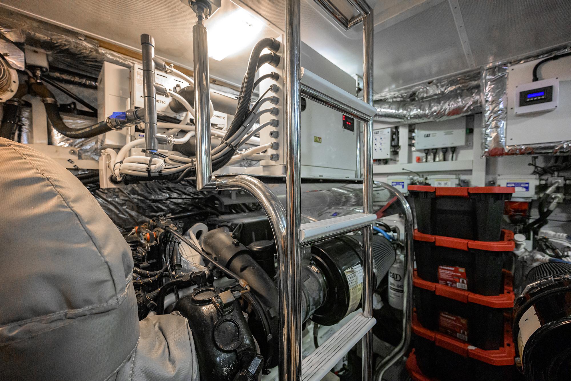 2013 PRINCESS V72 for Sale in FL | Global Yacht Exchange