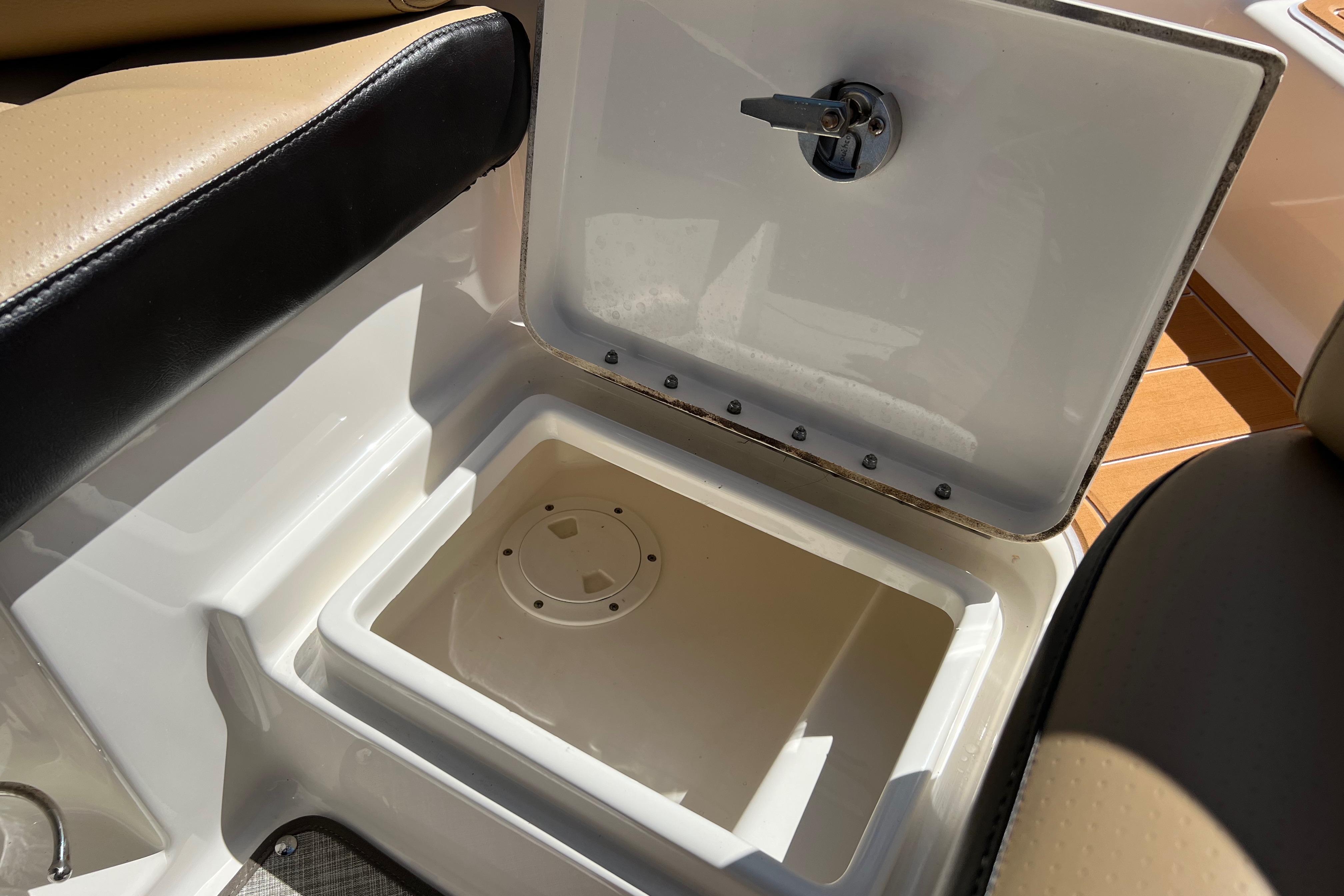 2020 Sea Ray 280 SLX for Sale in FL | Global Yacht Exchange