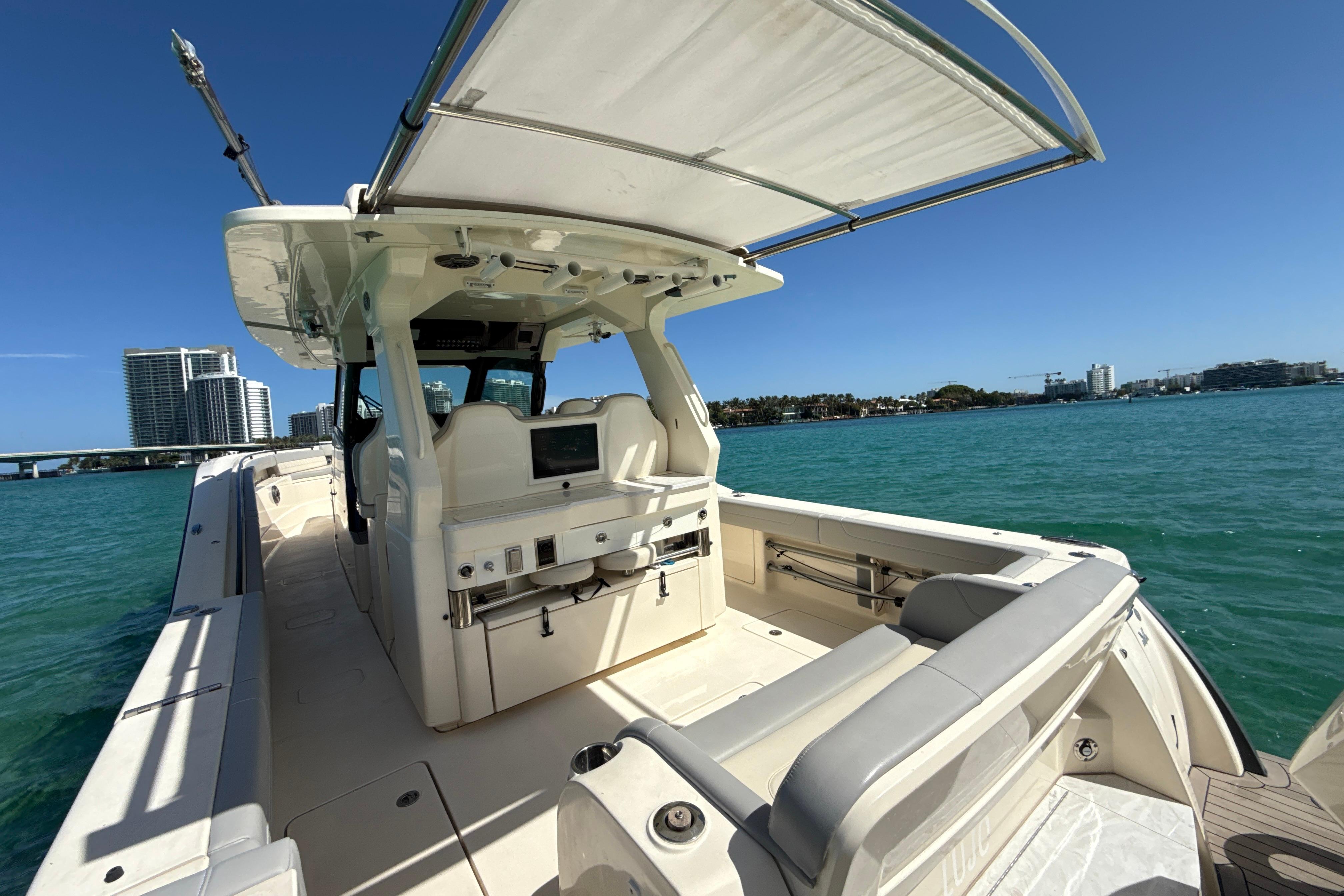 2021 Scout 425 LXF for Sale in FL | Global Yacht Exchange