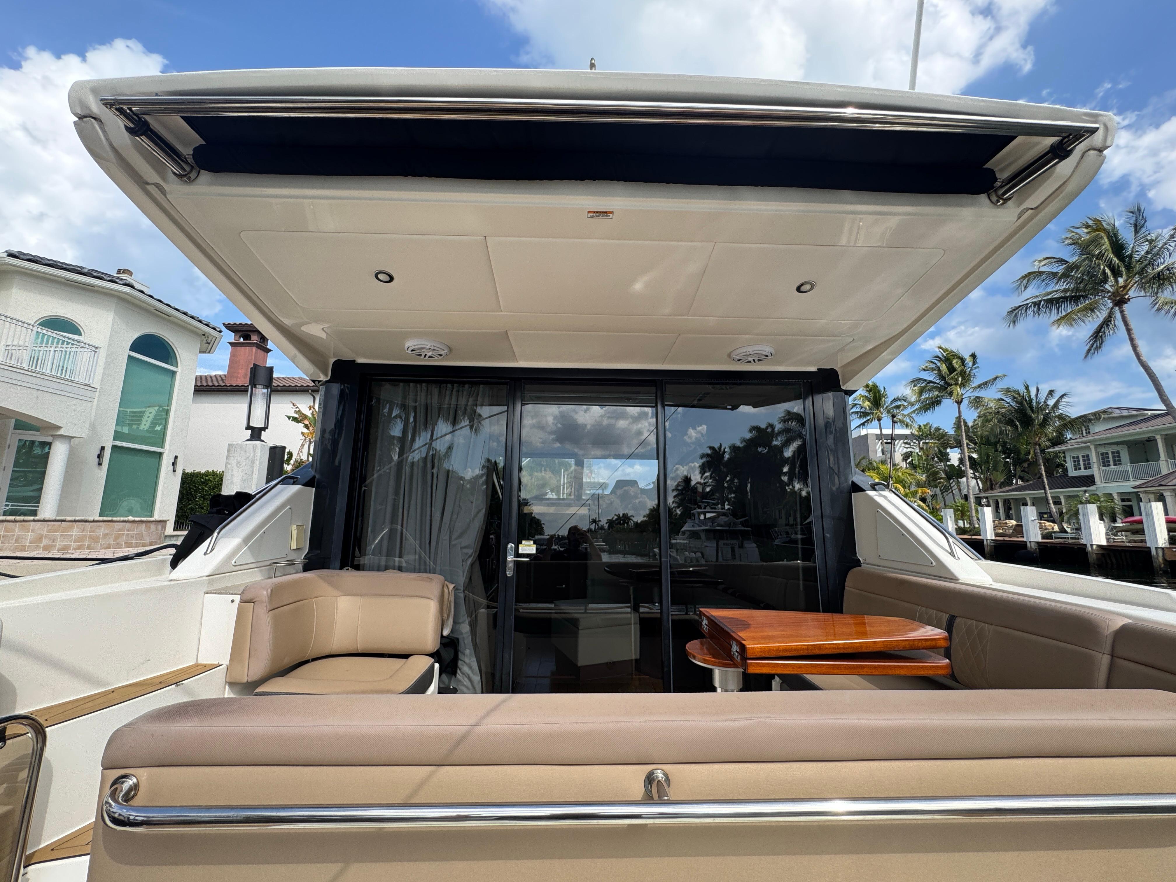 2016 Sea Ray 400 Sundancer for Sale in FL | Global Yacht Exchange