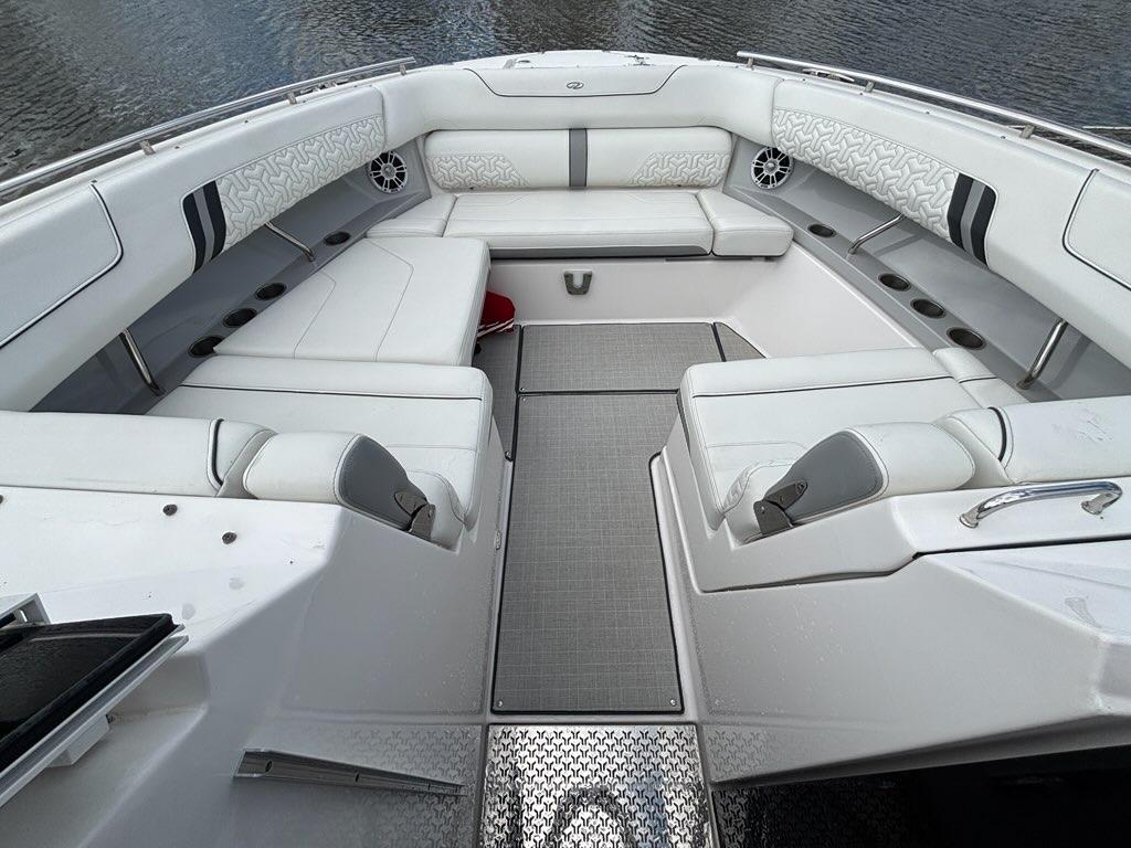2022 Regal LX36 for Sale in Tuckerton, NJ, United States | 37 ft ...